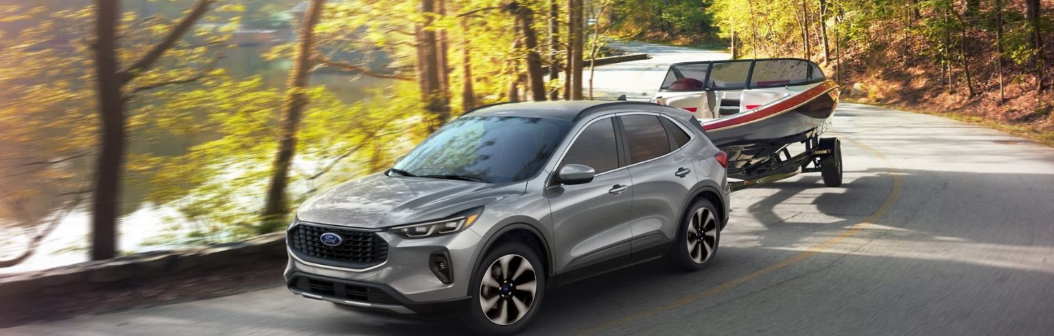 See the New Ford Escape SE Hybrid in Sterling VA | Features Review